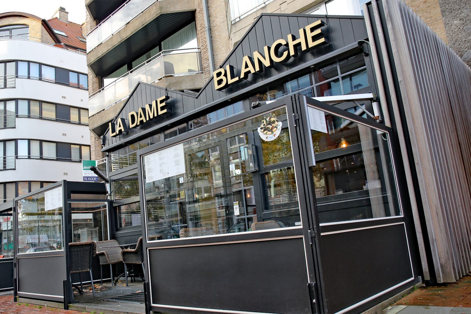 Restaurant La Dame Blanche sur la Lippenslaan à Knokke